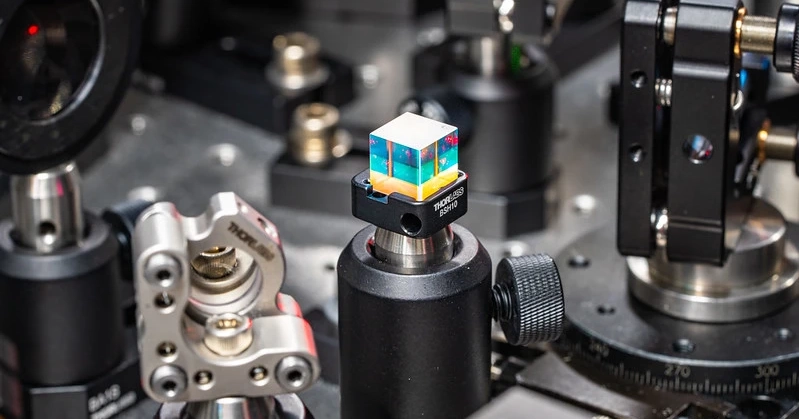 Using crystals and light, scientists unlock new ways to grow materials ...